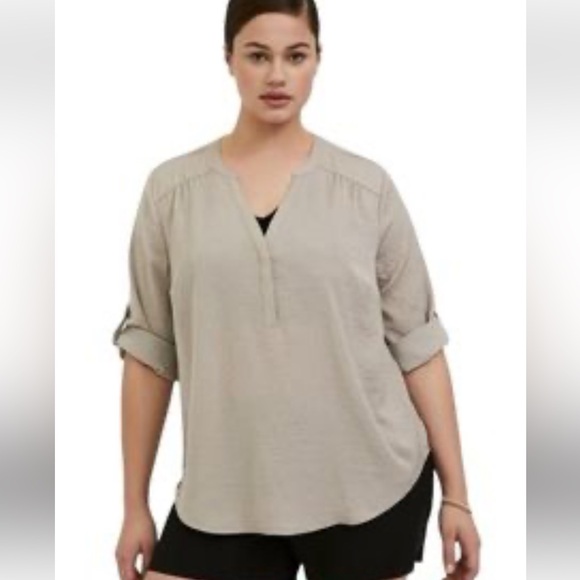 torrid | Tops | Torrid Top Womens 3 Us Plus 3x Beige Satin Harper ...